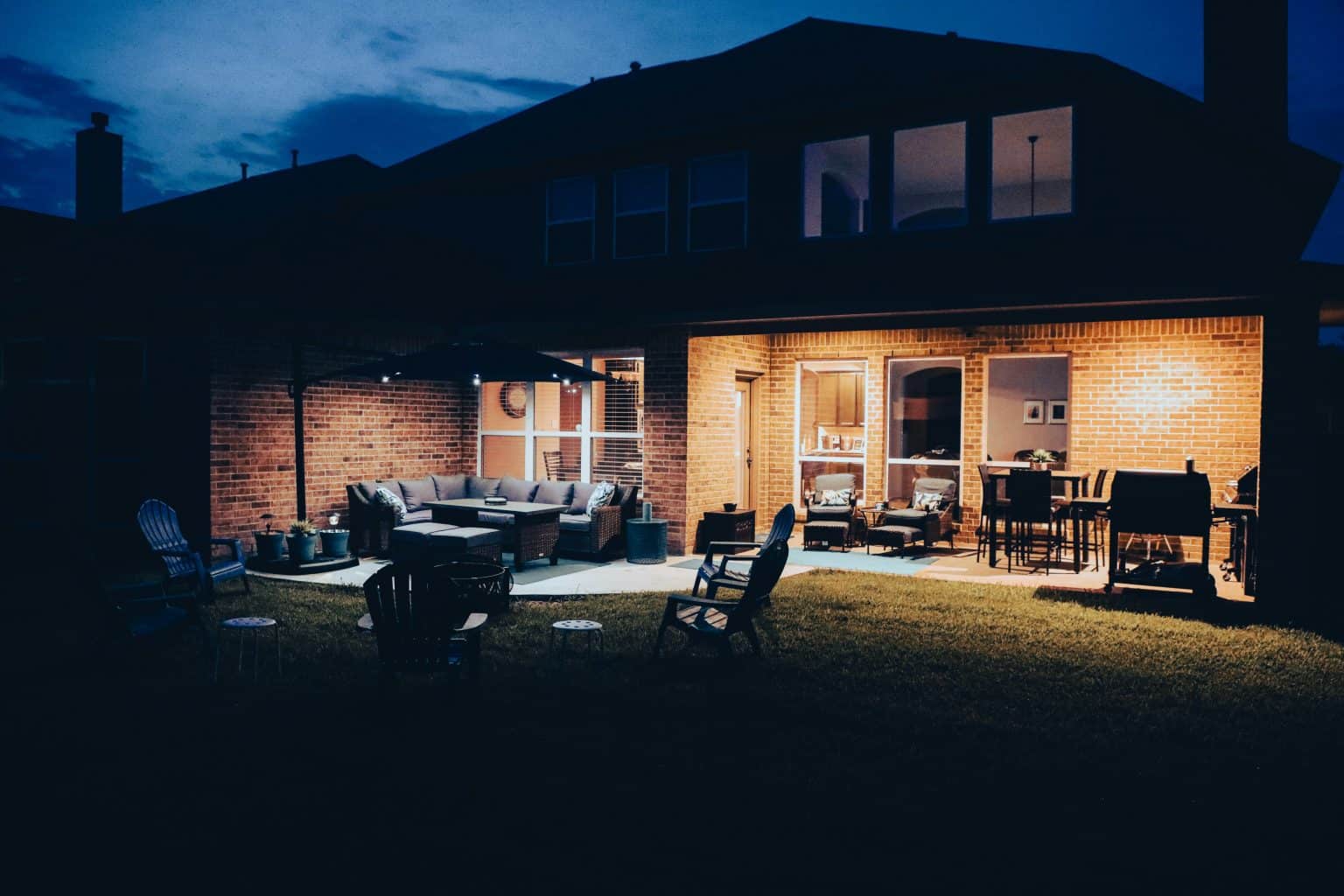 How to Build a Covered Patio Attached To House? | Volcano Builders Blog