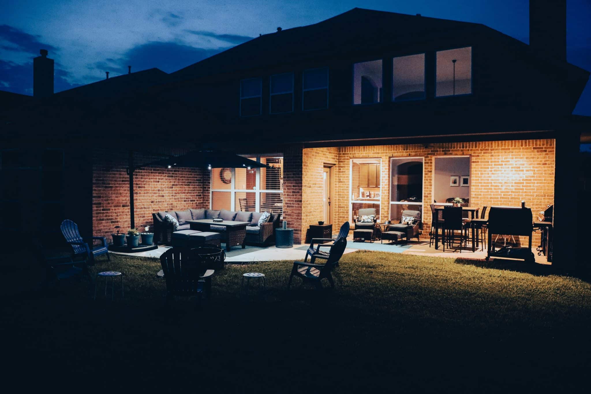 How to Build a Covered Patio Attached To House? | Volcano Builders Blog